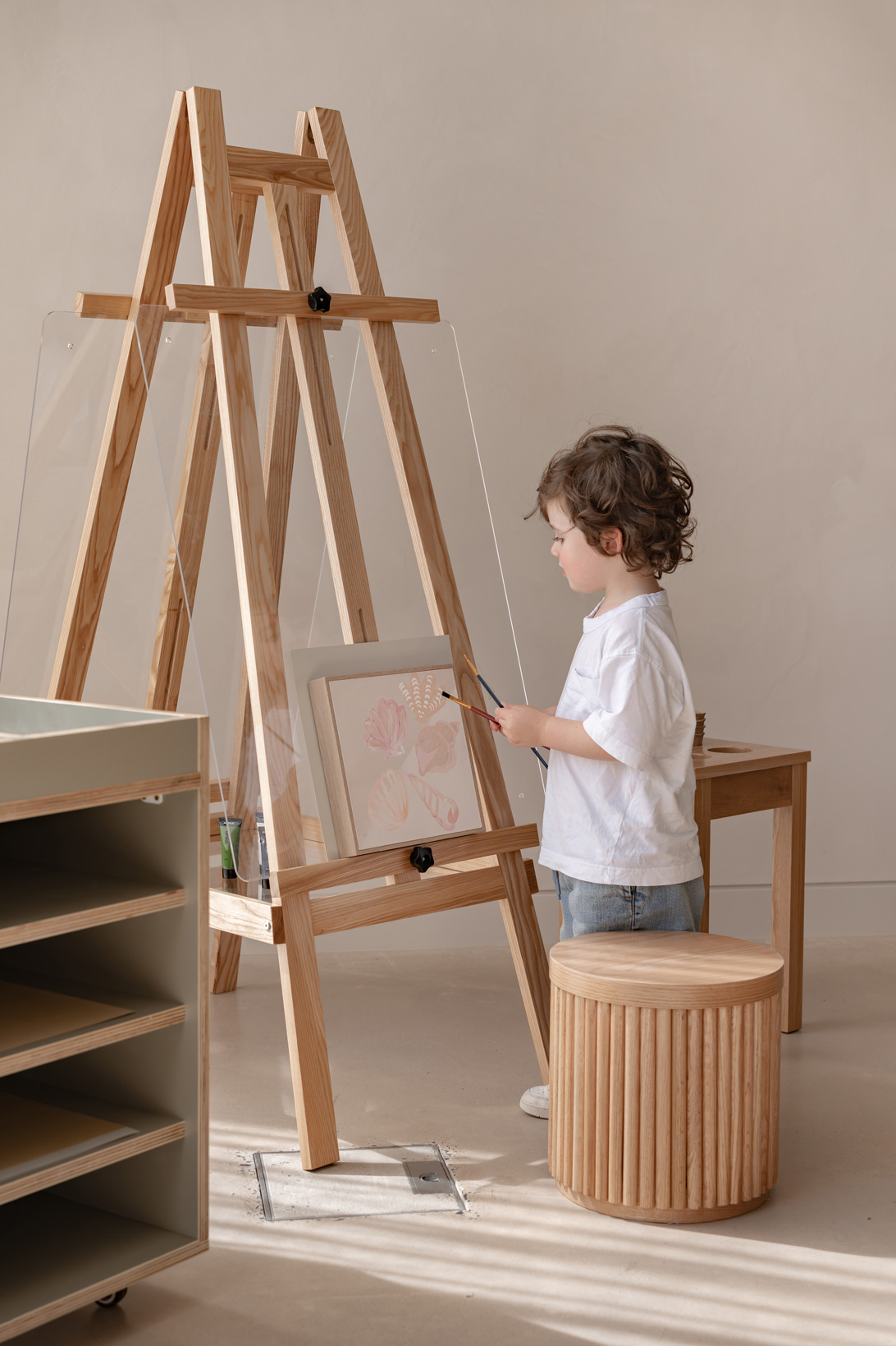 Ash Perspex Easel | Preschool Equipment Australia