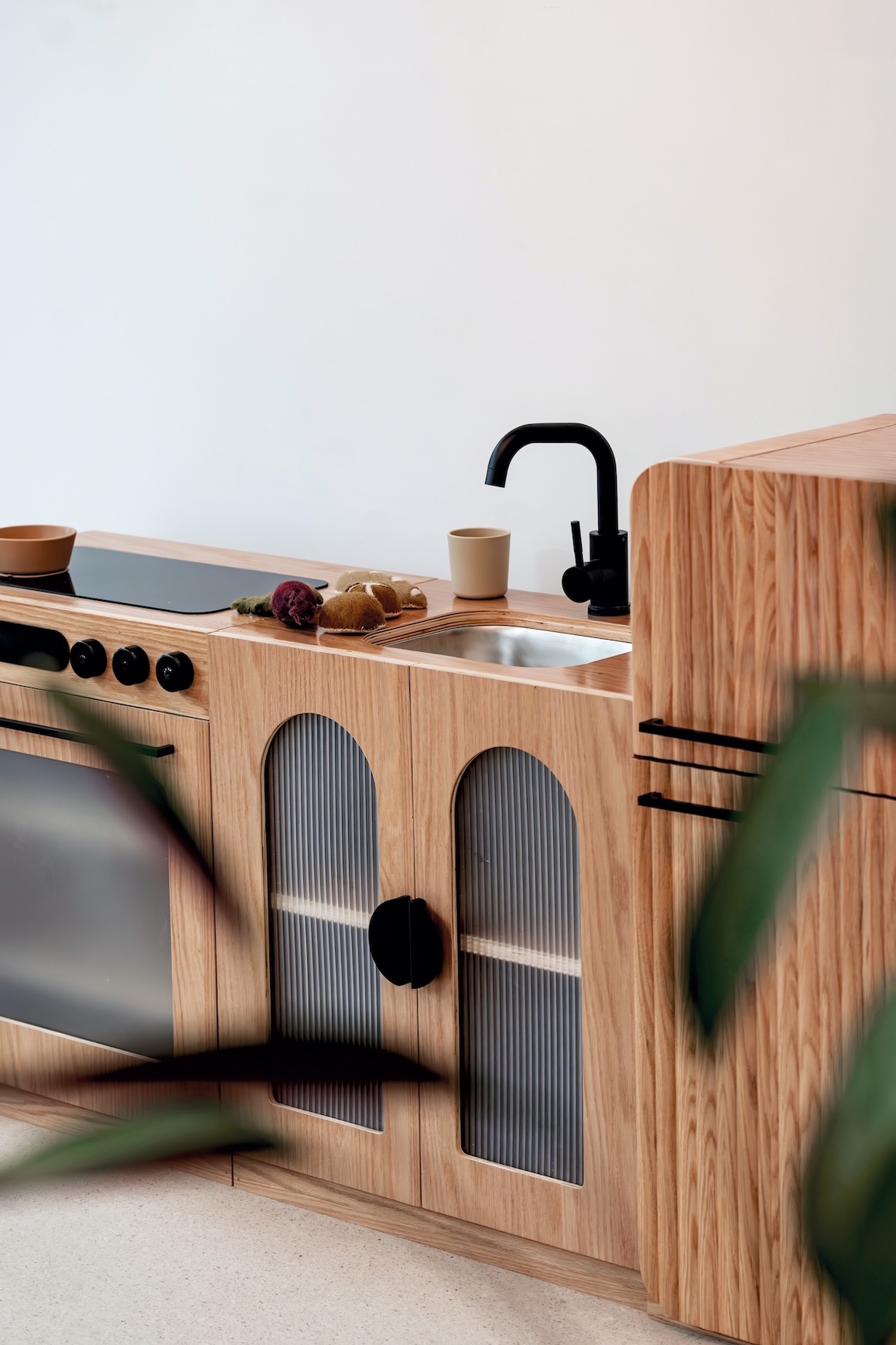 Buy PSE Oak Fluted Home Corner Set $1947